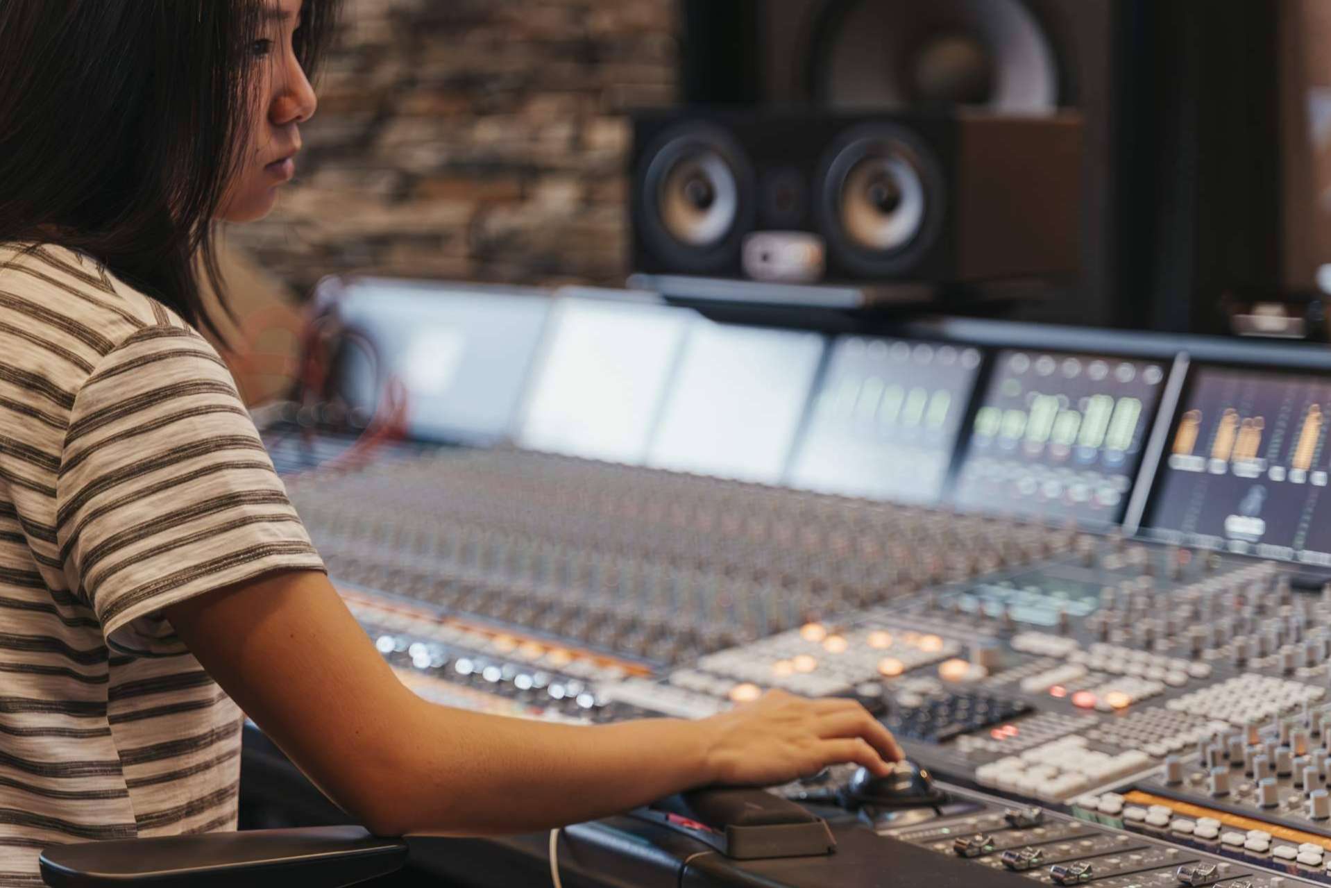 Las mujeres revolucionan el campo del sonido y la producción musical ...